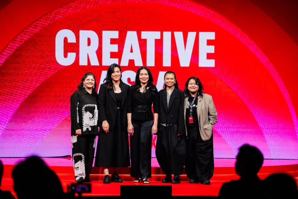 Netflix Gandeng Dee Lestari untuk Adaptasi Rapijali, Perahu Kertas, dan ...